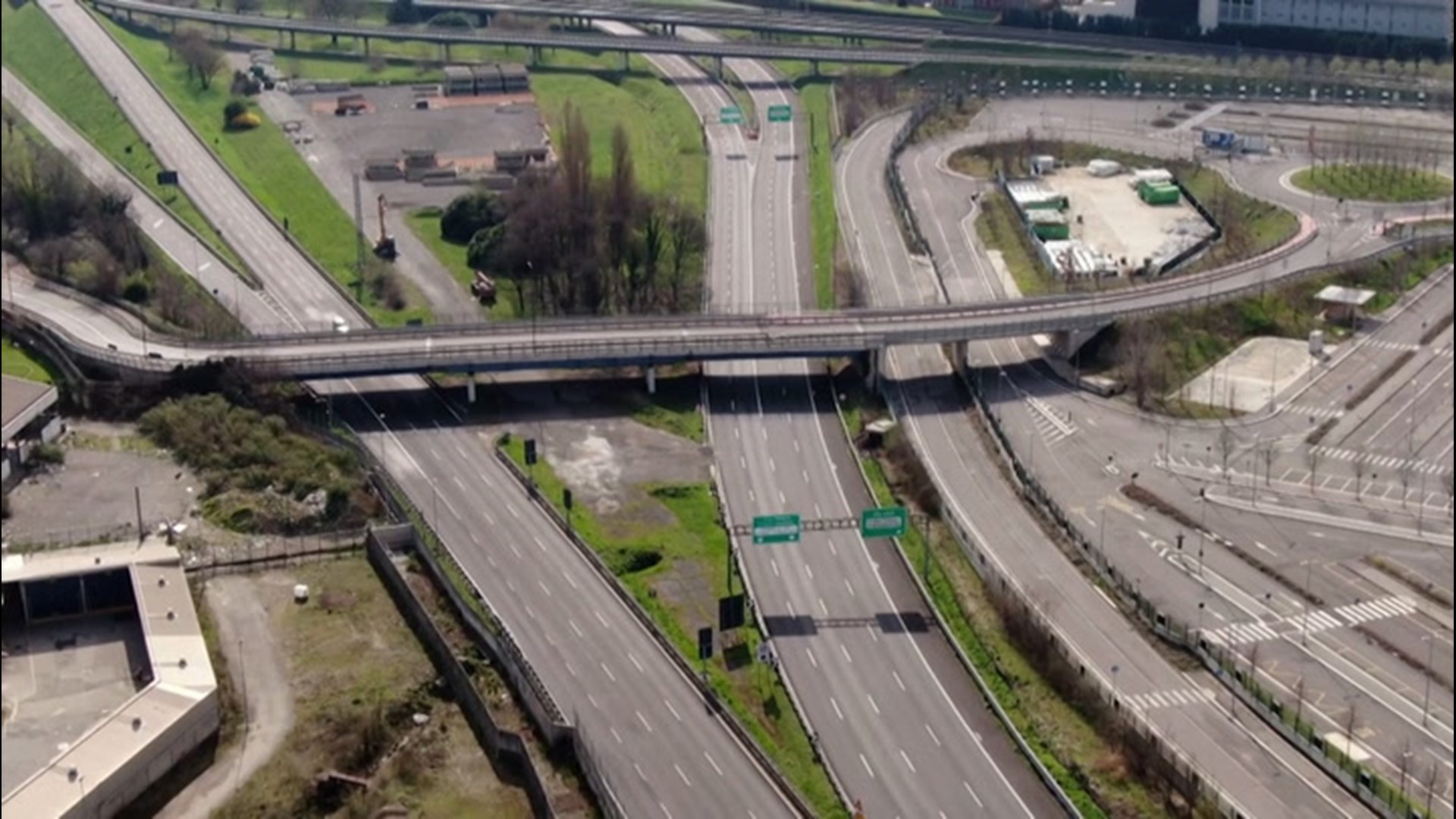 Highways empty as coronavirus lockdown keeps people home | cbs8.com