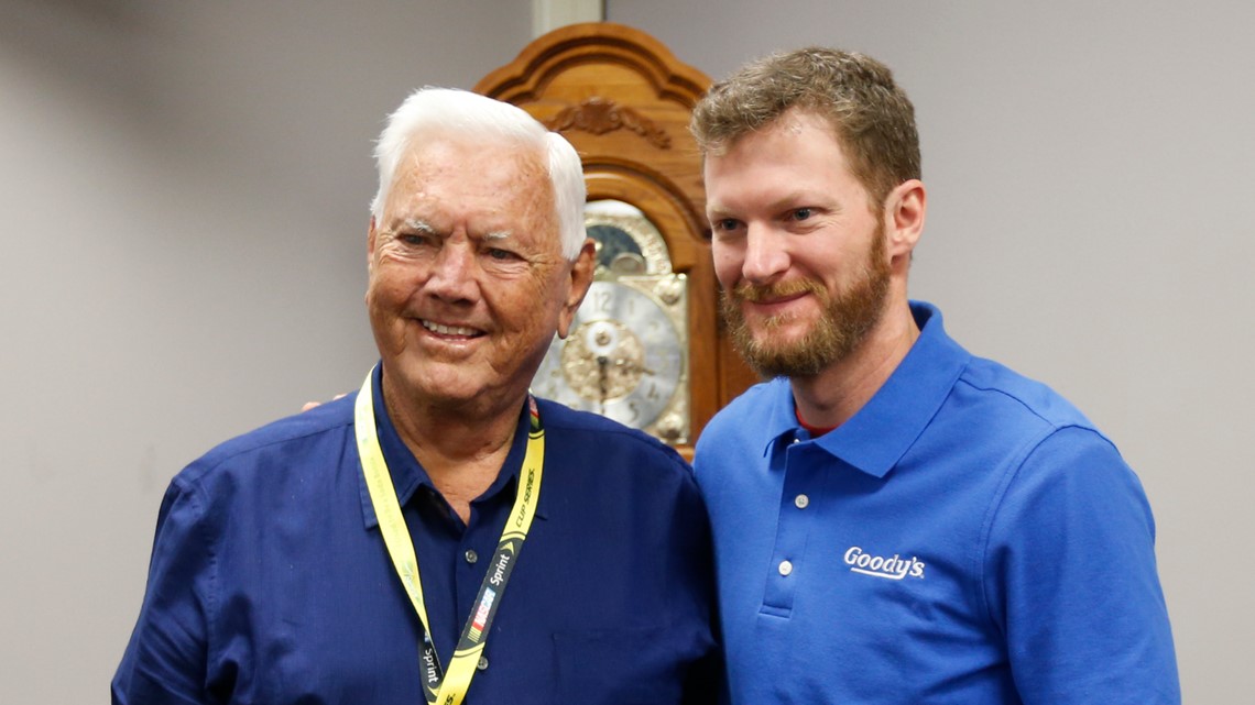 Junior Johnson, legendary NASCAR driver, owner, has died | cbs8.com