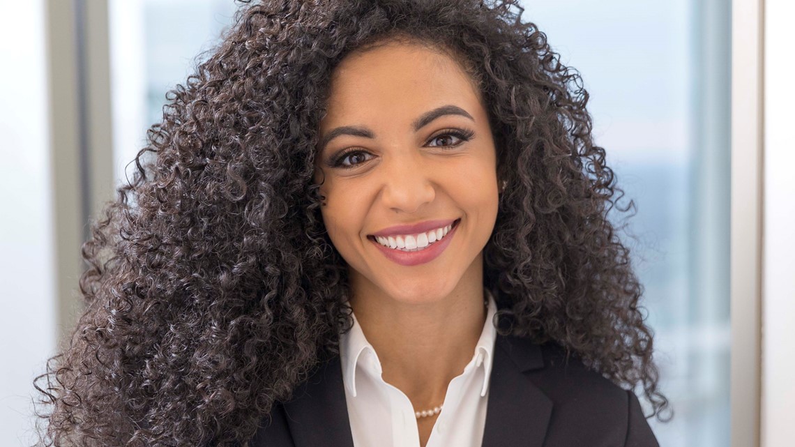 North Carolina lawyer Cheslie Kryst crowned Miss USA 2019 | cbs8.com