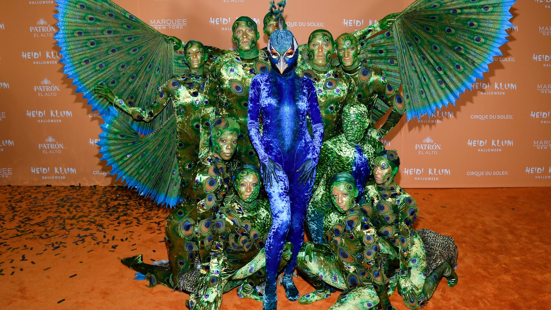 Heidi Klum, the 'Queen of Halloween,' reveals 2025 costume | cbs8.com