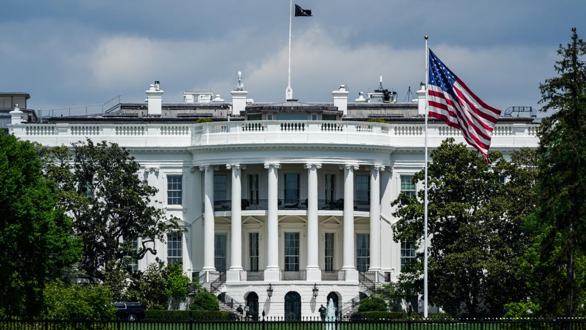 FAA employee accused of sending email threatening to kill President ...