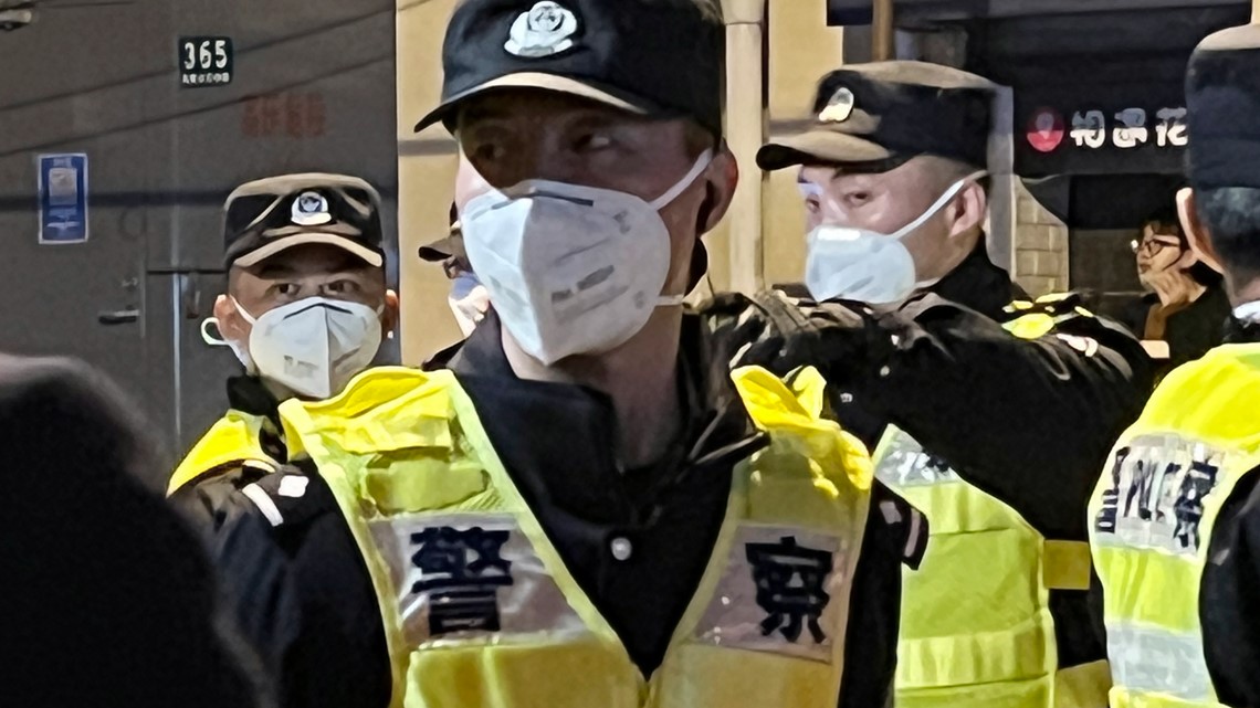 Chinese COVID protests call for Xi to step down | cbs8.com