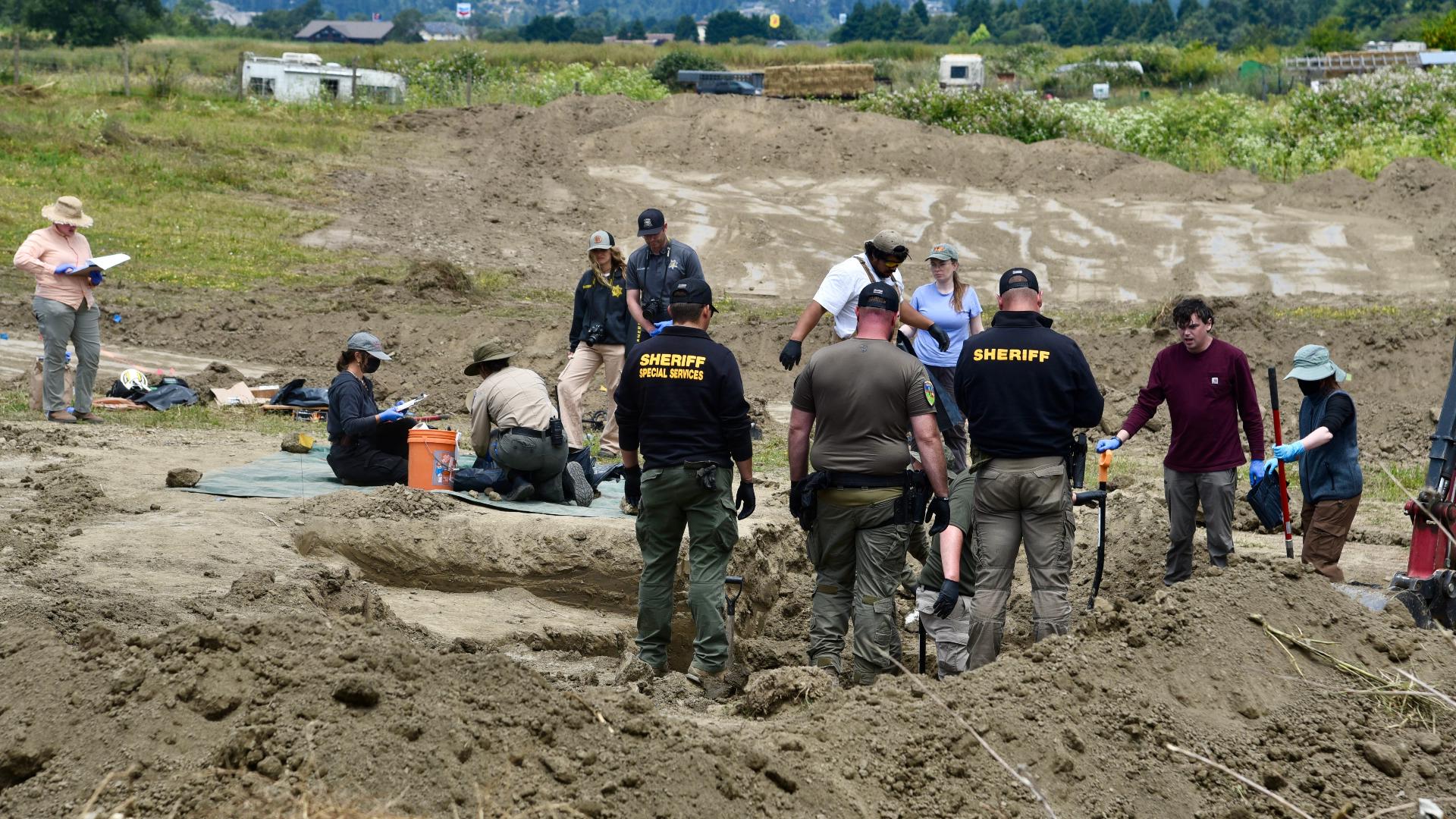 At least 117 dead dogs found in 'horrific scene' at California 'no-kill ...