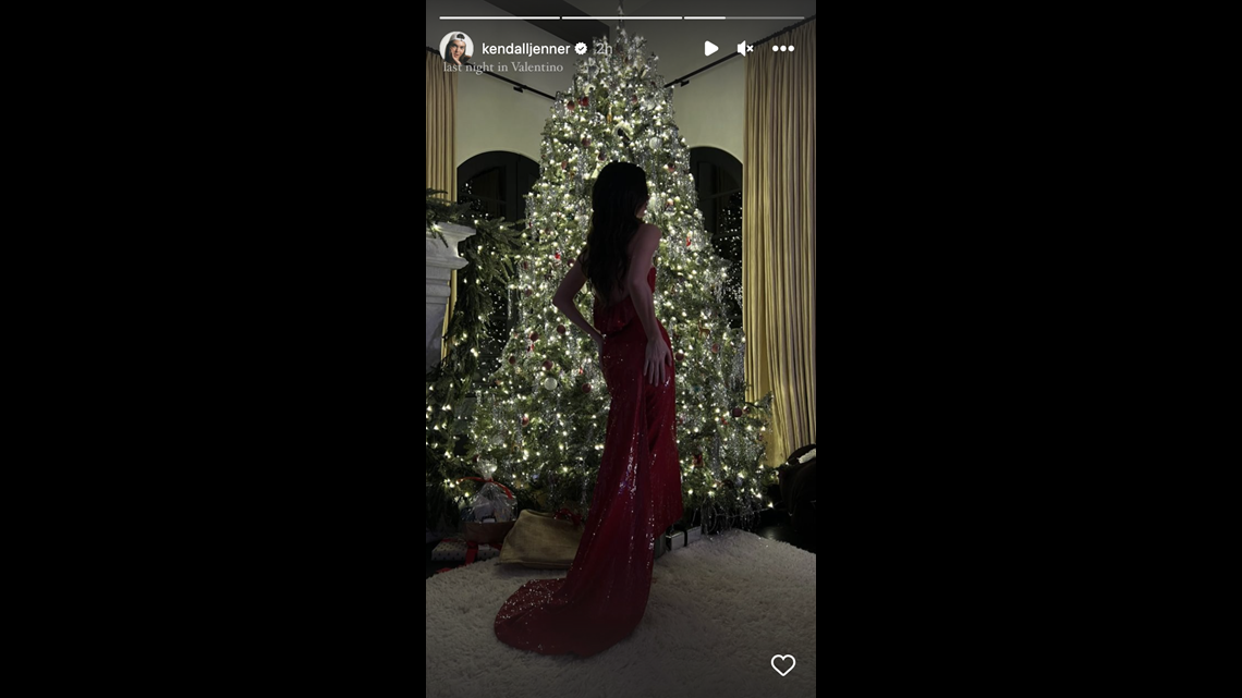 Inside the Kardashian-Jenner's Extravagant Annual Christmas Eve Party ...
