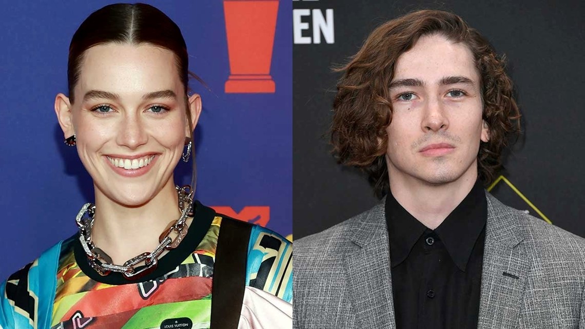 'You' Co-Stars Victoria Pedretti and Dylan Arnold Are Dating in Real ...