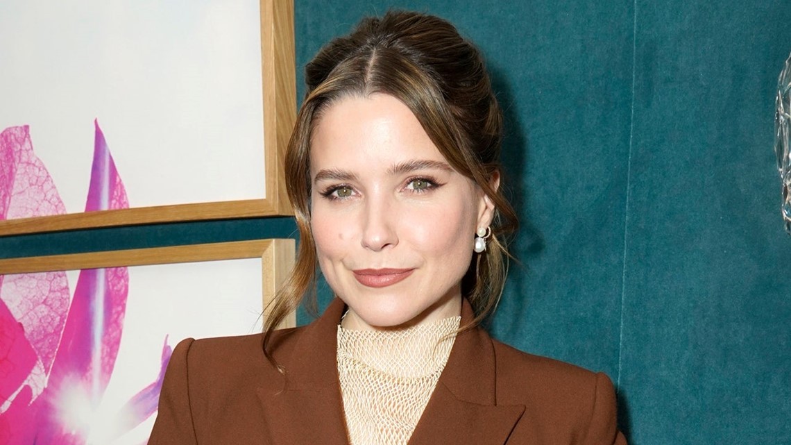 Sophia Bush Claims a Fan Once Called Her a 'Piece of Meat' | cbs8.com