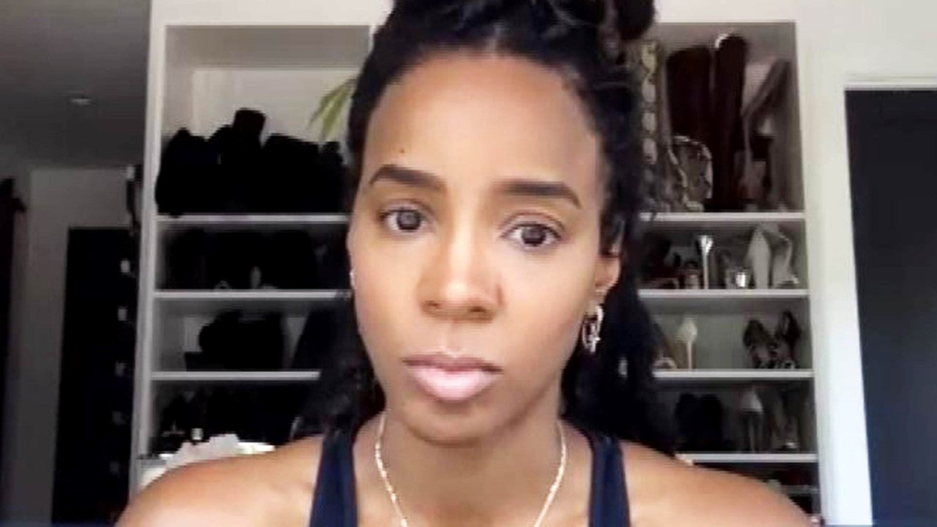 Kelly Rowland Holds Back Tears Discussing Social Injustice in the Black ...