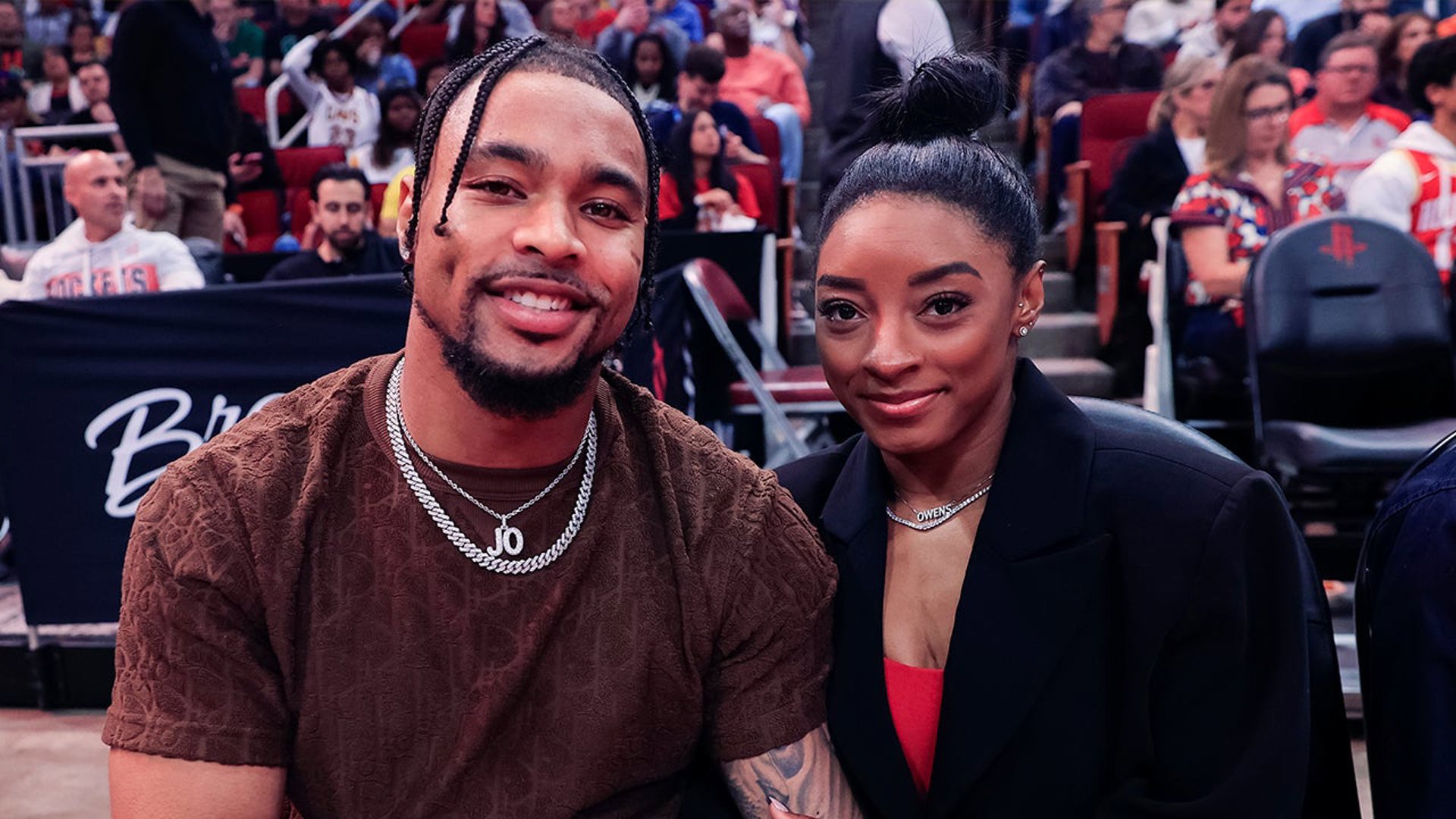 Simone Biles Wishes Husband Jonathan Owens a Happy Birthday From Paris ...