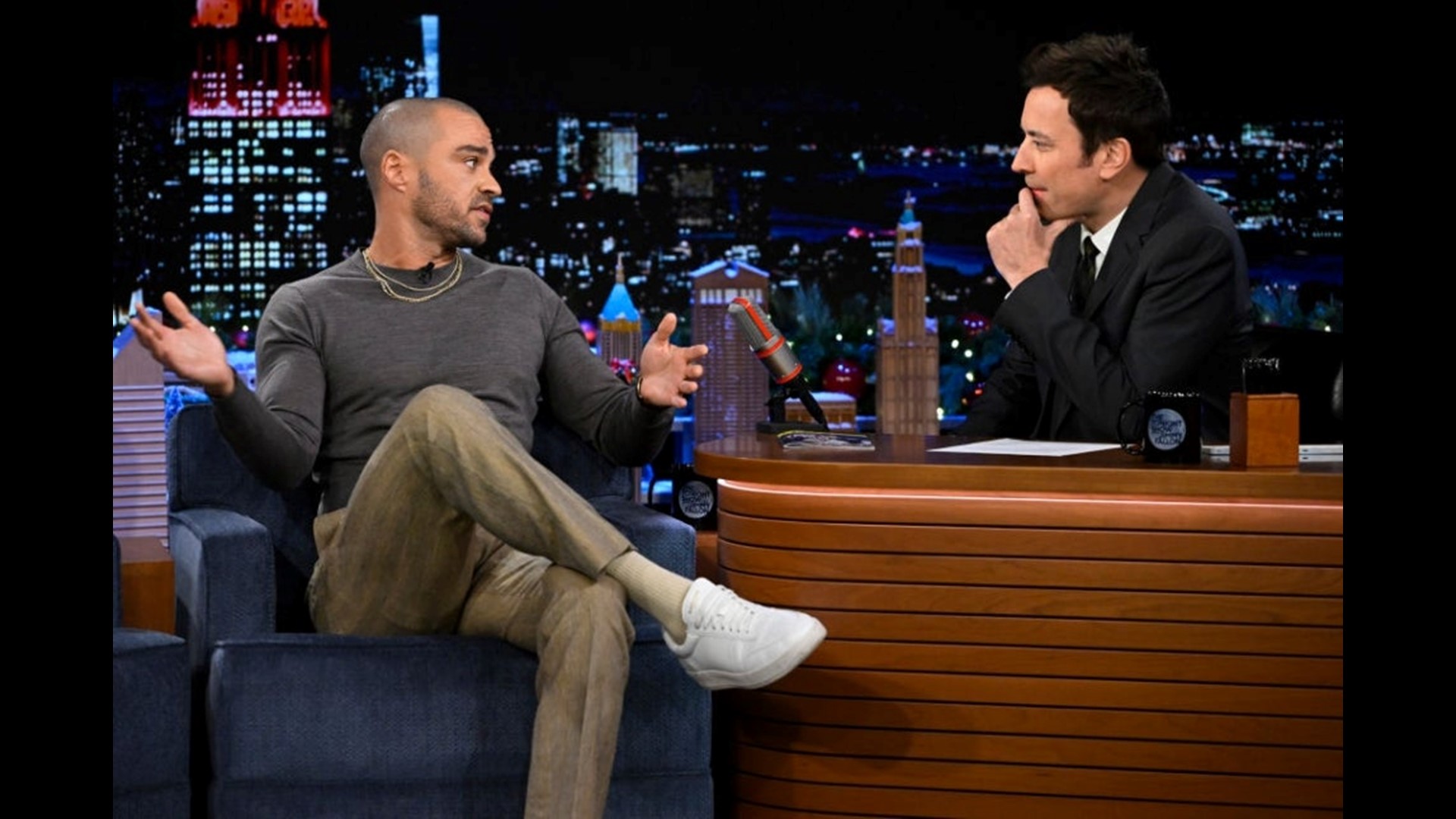 Miley Cyrus Shave Jimmy Fallon's Beard on 'The Tonight Show': 'It's Not ...