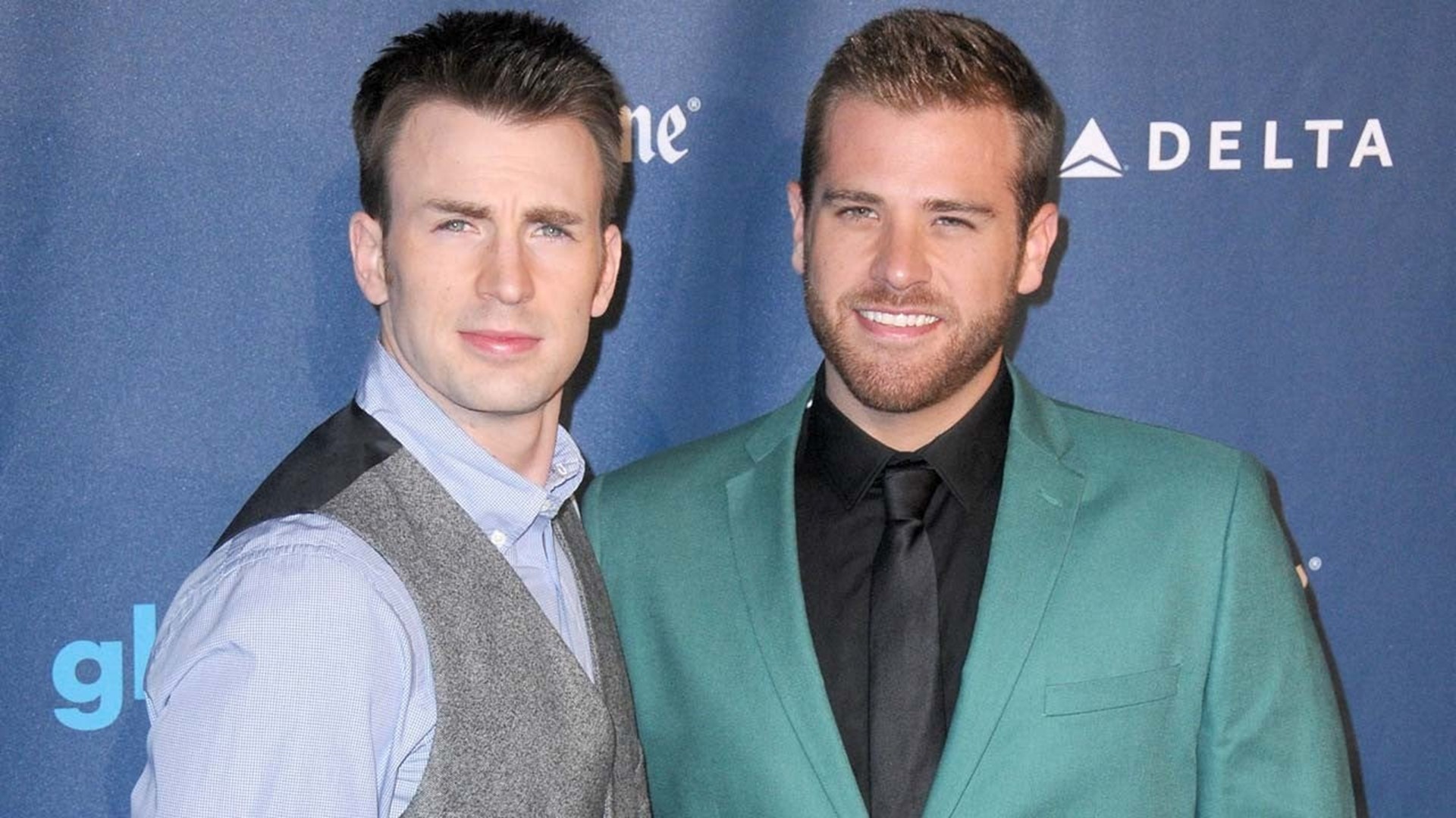 Chris Evans and His Brother Scott Are Having an Epic Scare Competition ...