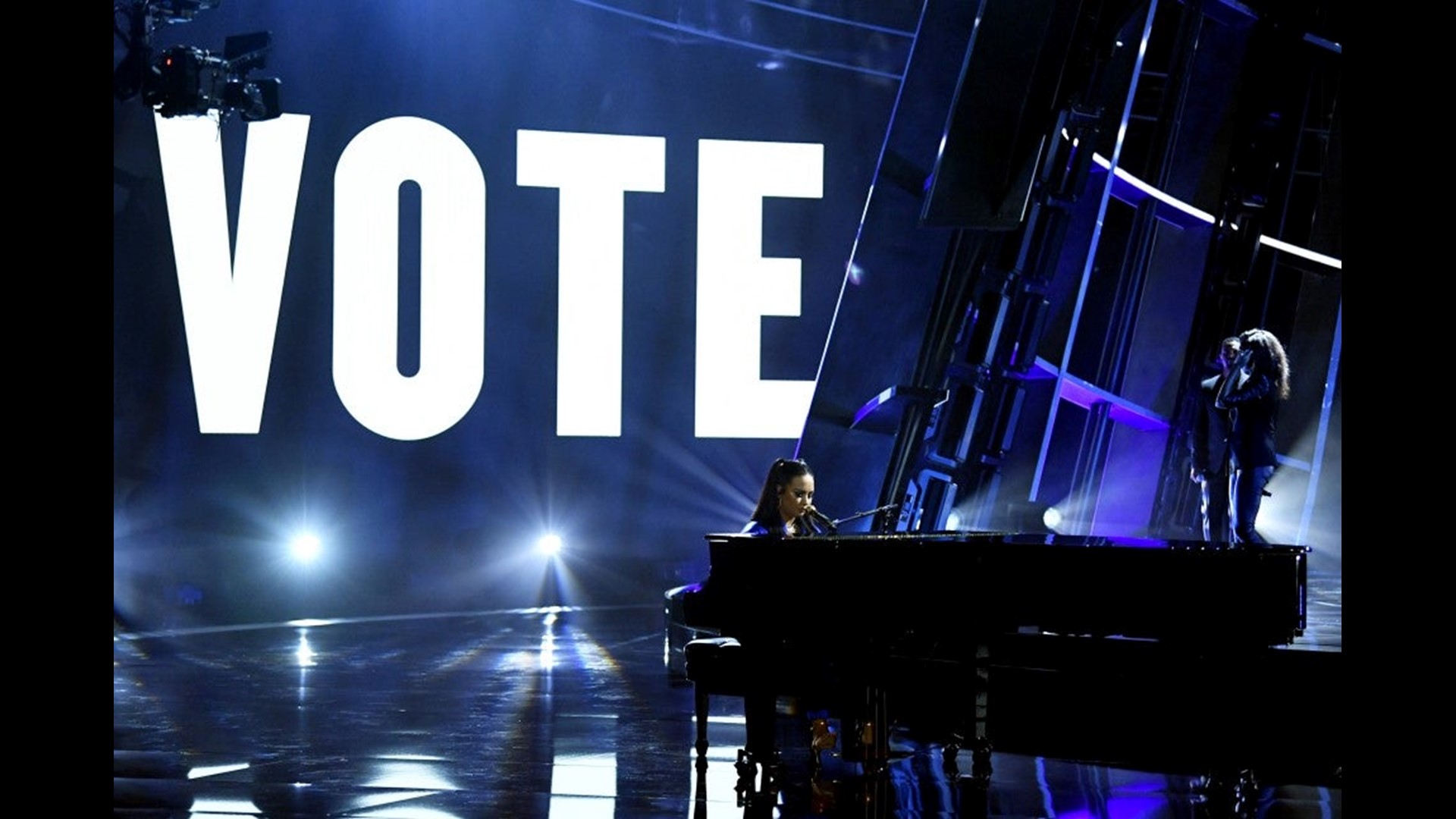 Demi Lovato Performs Political Ballad 'Commander in Chief' at 2020 ...