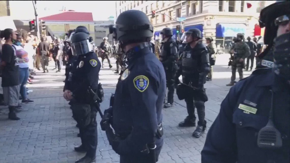 San Diego mayor, SDPD chief announce updated police de-escalation ...