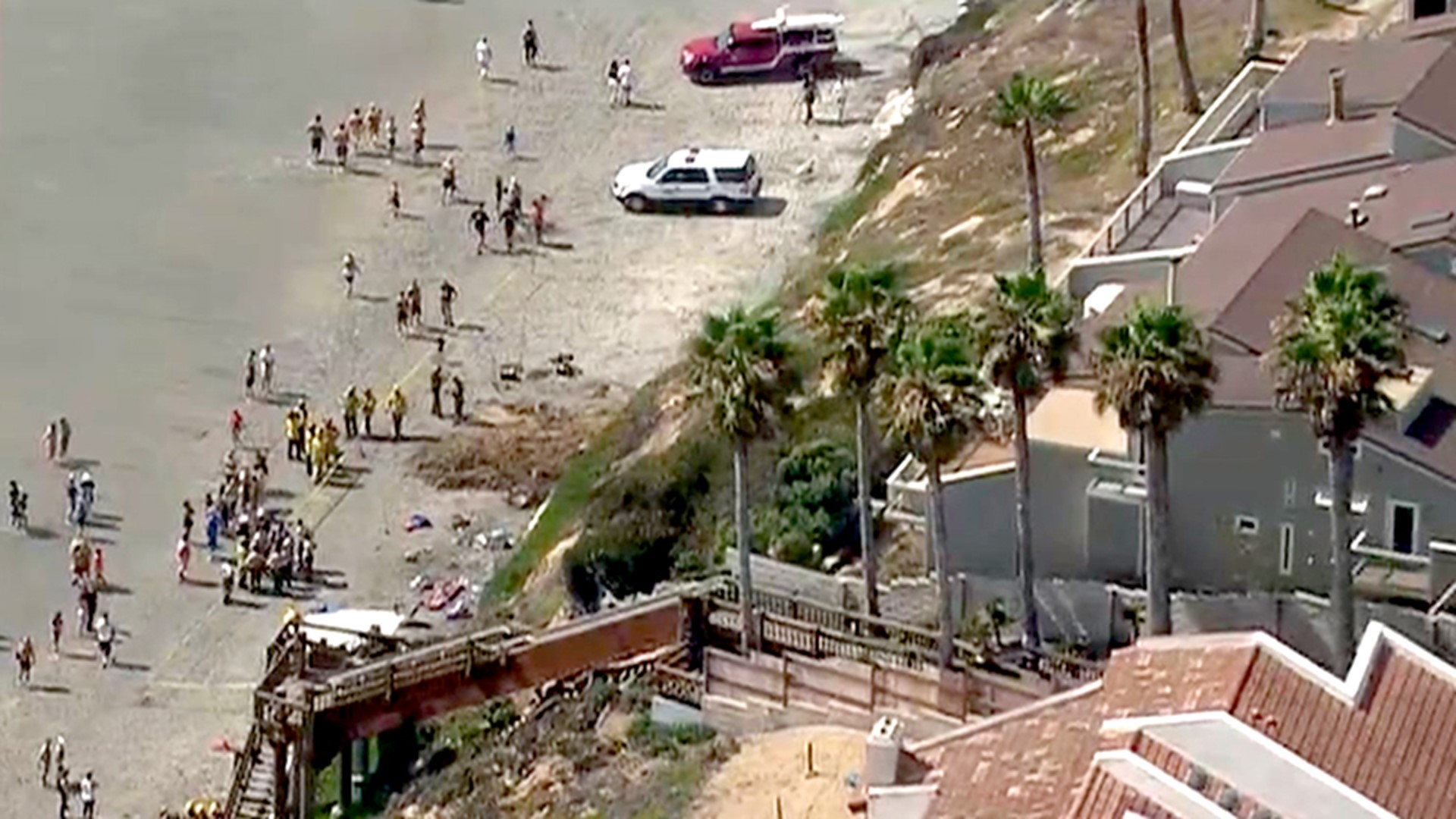 Leucadia sea-bluff collapse kills 3, injures 2 | cbs8.com