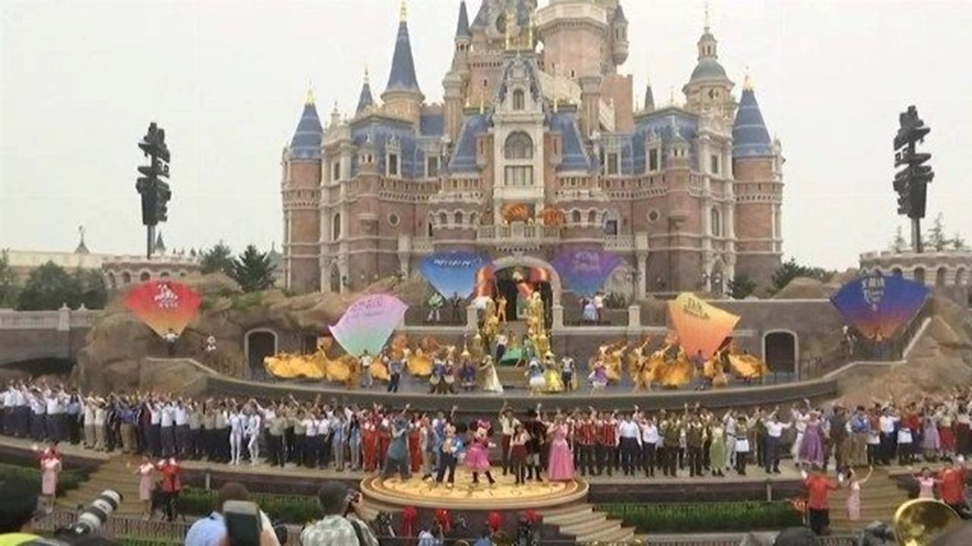 Disney opens 'distinctly Chinese' Shanghai park | cbs8.com