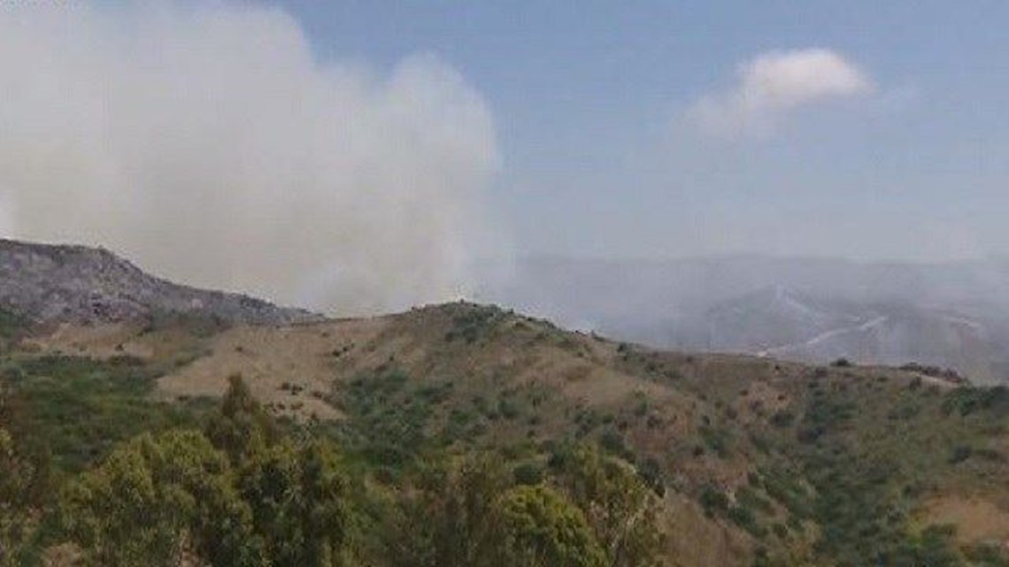 Crews gaining ground on Camp Pendleton brush fire | cbs8.com