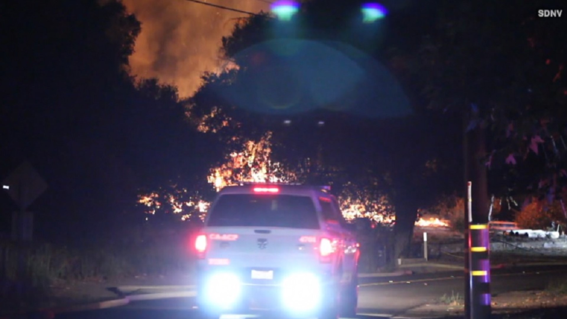 Crews battle fire burning on Viejas Reservation in Alpine | cbs8.com