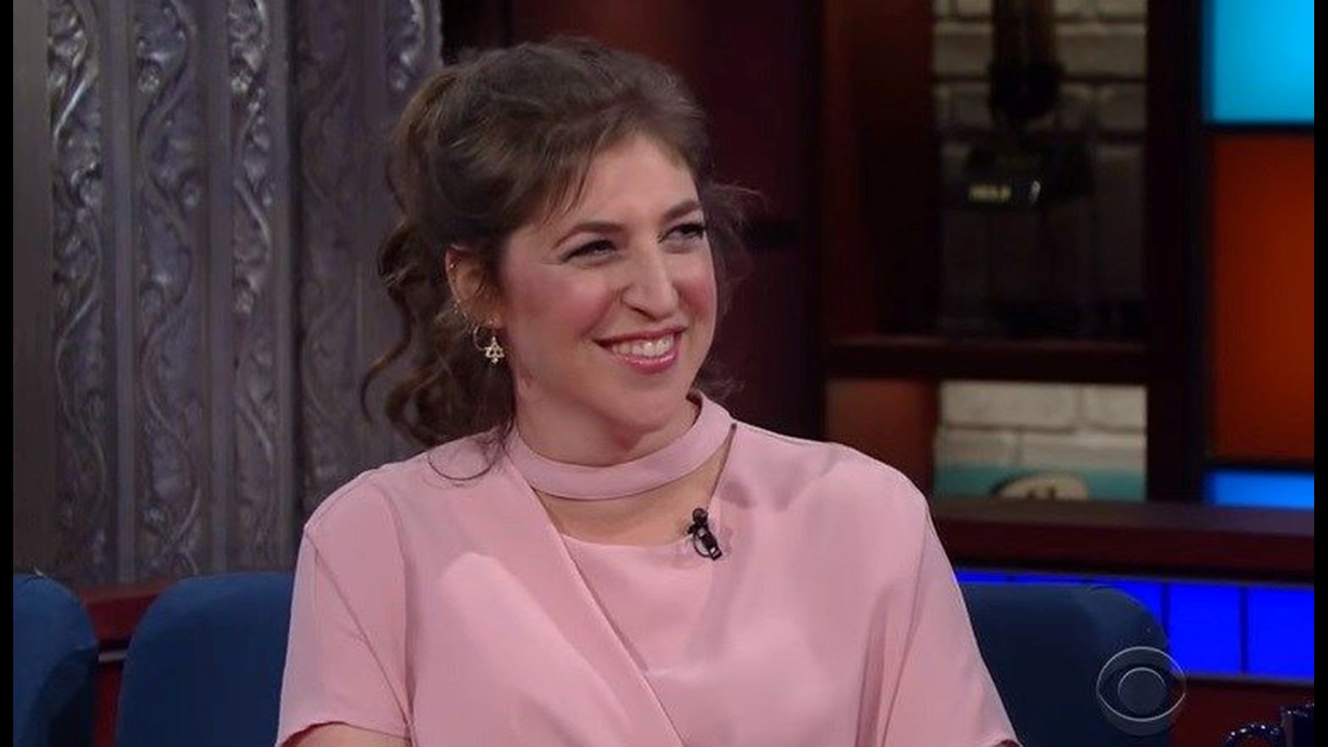 Mayim Bialik Settles The Difference Between 'Nerd' and 'Geek' | cbs8.com