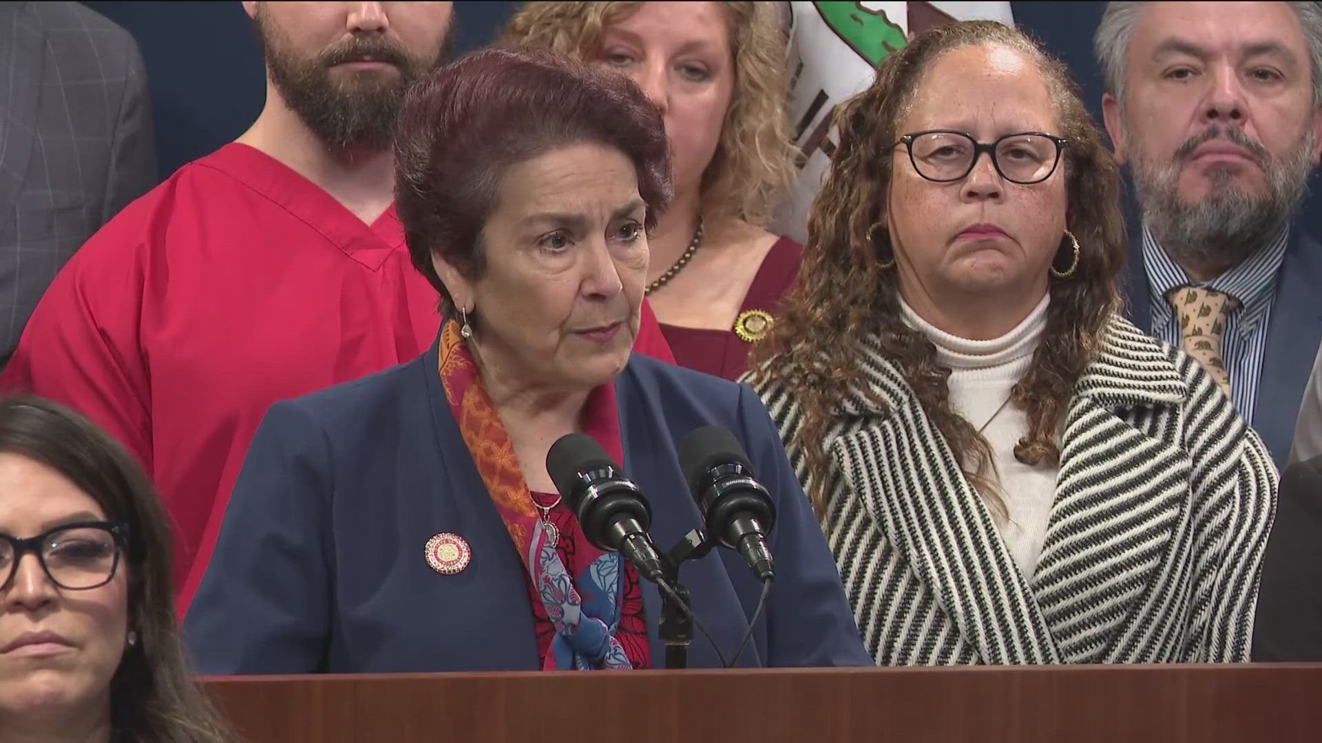 SWAT standoff underway in Spring Valley after man brandishes weapon ...