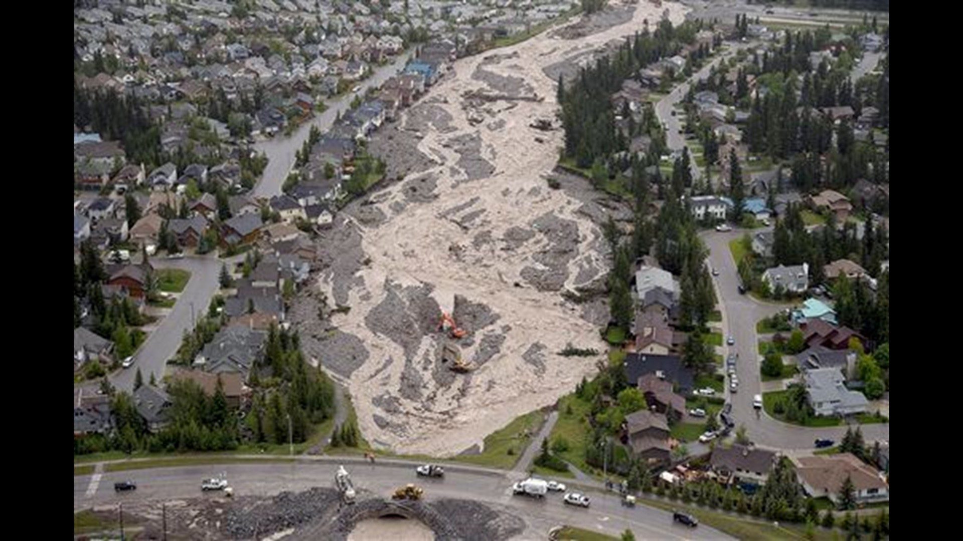 Rivers receding in Calgary, 3 dead in floods | cbs8.com