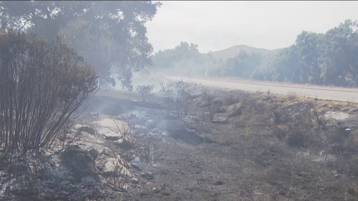 Brush fire in Ramona triggers evacuation orders | cbs8.com