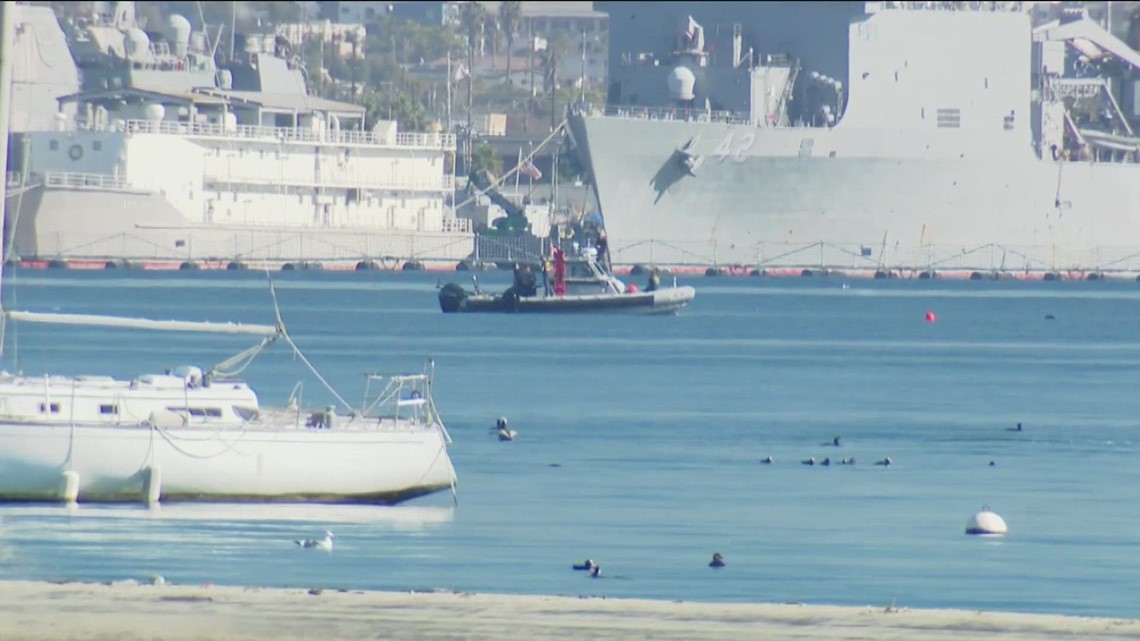 Navy Helicopter Crash | Helicopter pulled out of San Diego Bay | cbs8.com