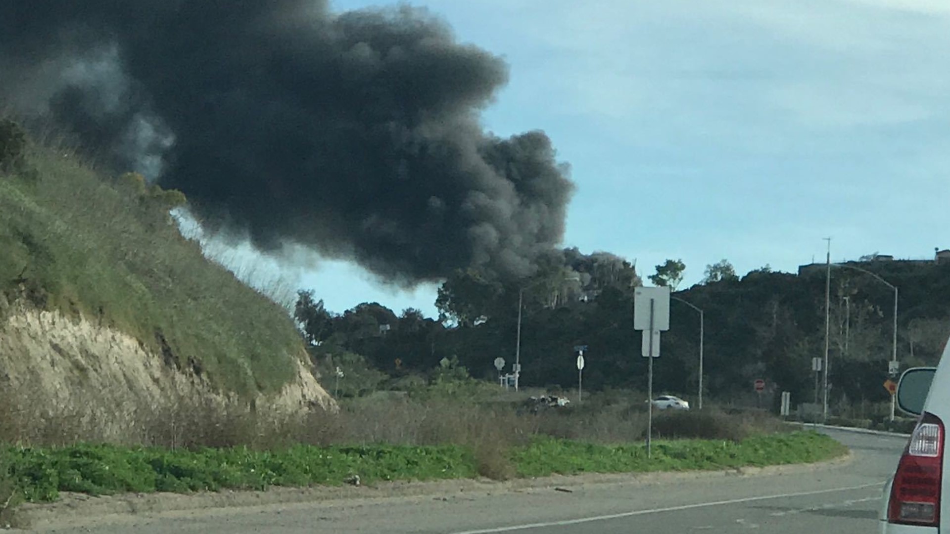Fire breaks out at an Otay Mesa junk yard | cbs8.com