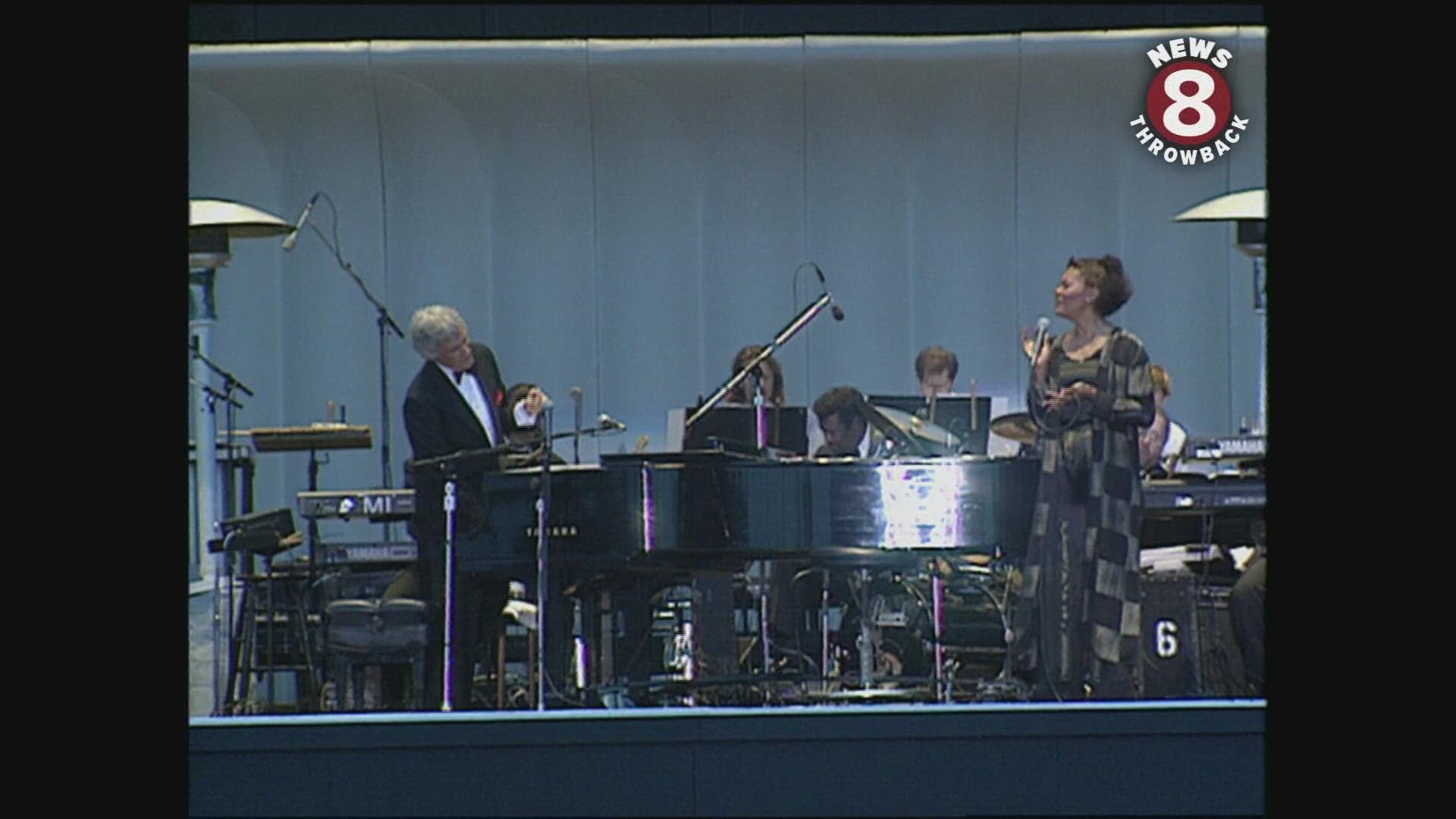 Dionne Warwick and Burt Bacharach perform at San Diego Summer Pops 1995 ...