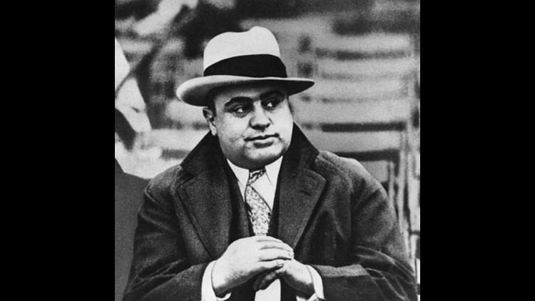 Al Capone letter written in prison shows mobster's soft side | cbs8.com