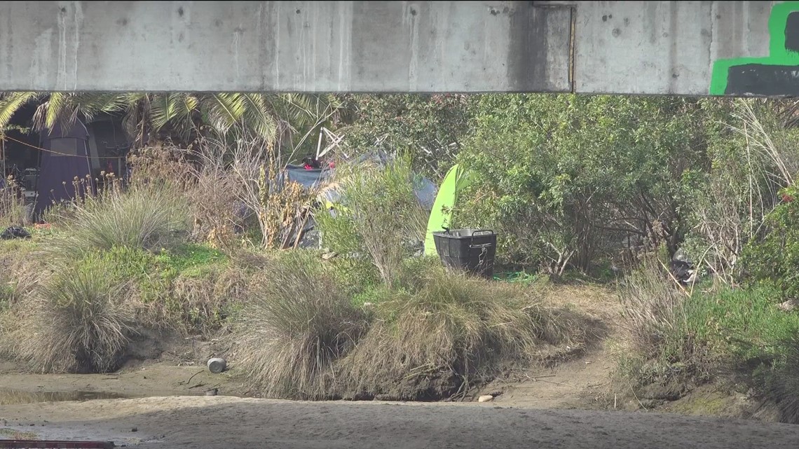 Data shows more homeless encampments along San Diego riverbed since encampment ban | cbs8.com