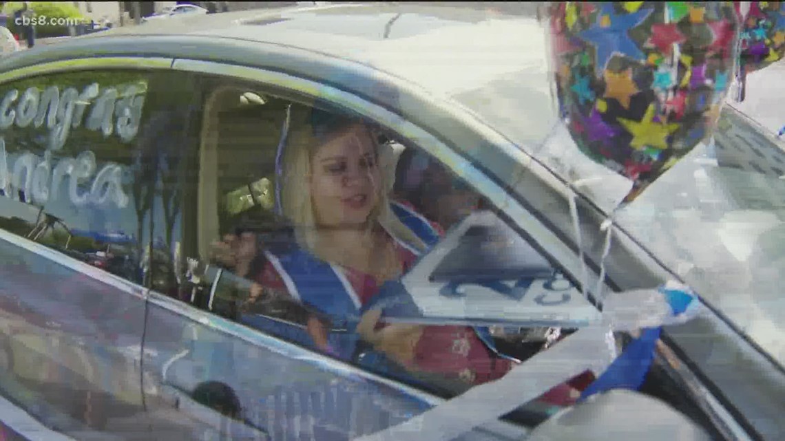 Cal State San Marcos holds a parade to celebrate graduates | cbs8.com