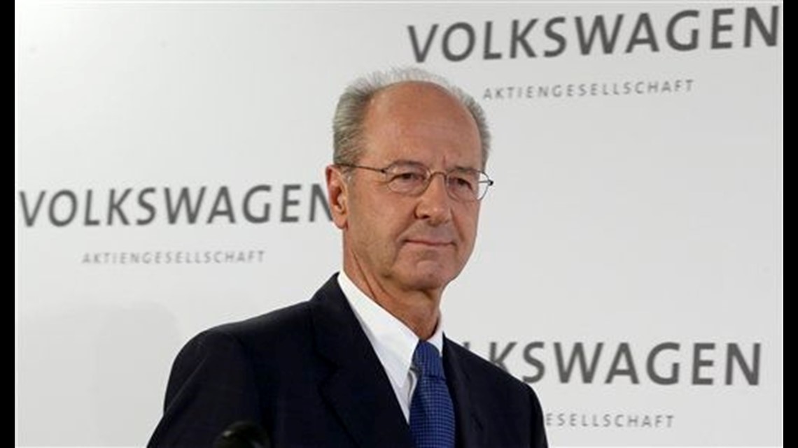 VW CEO: Emissions fixes could take until end of next year | cbs8.com