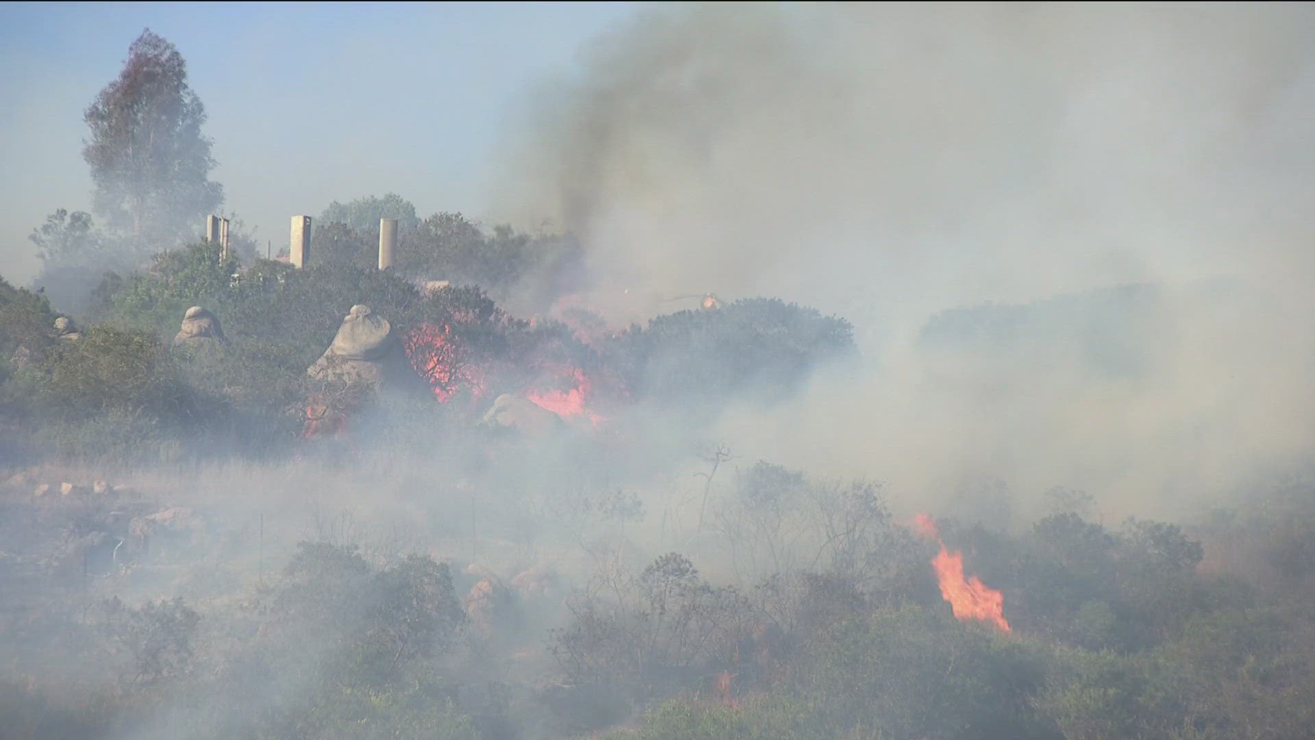 Brush fire, smoke, flames, evacuations, map in San Diego near Poway ...