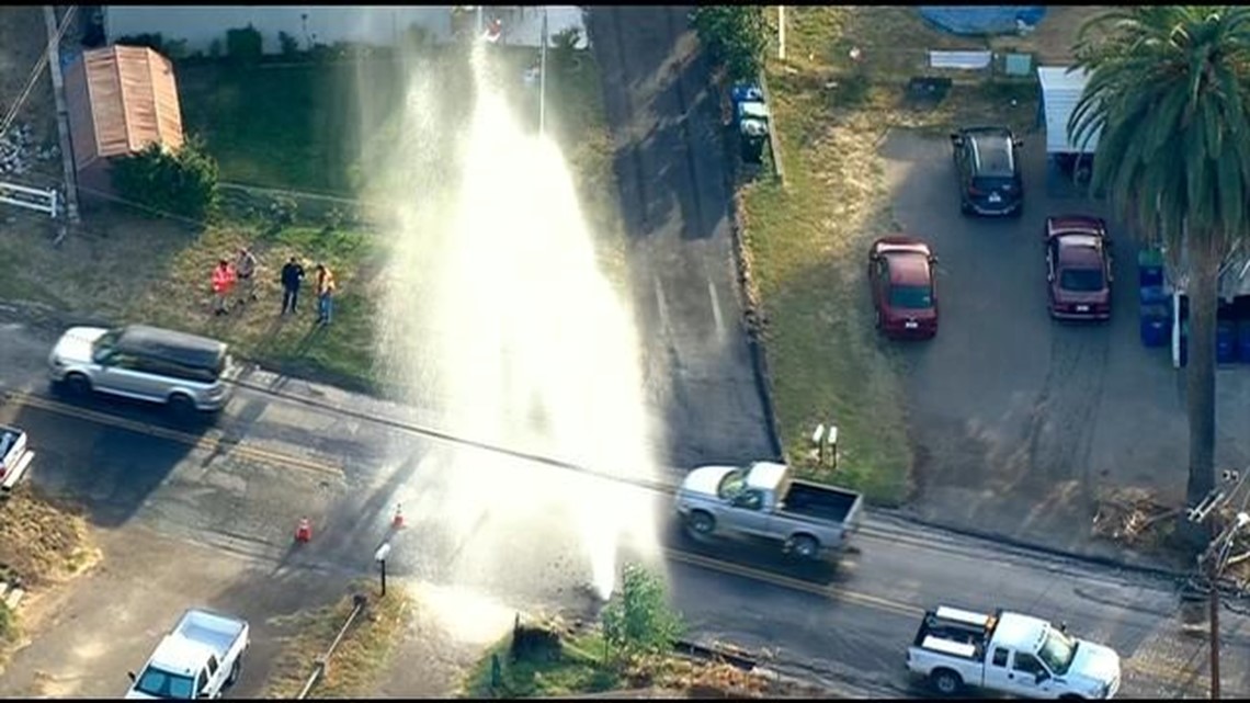 Broken water main spews geyser in Lakeside | cbs8.com