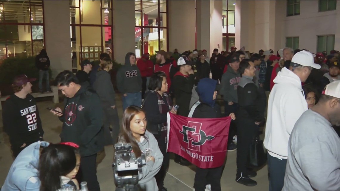 Aztecs fans welcome San Diego State home after clinching a Final Four ...
