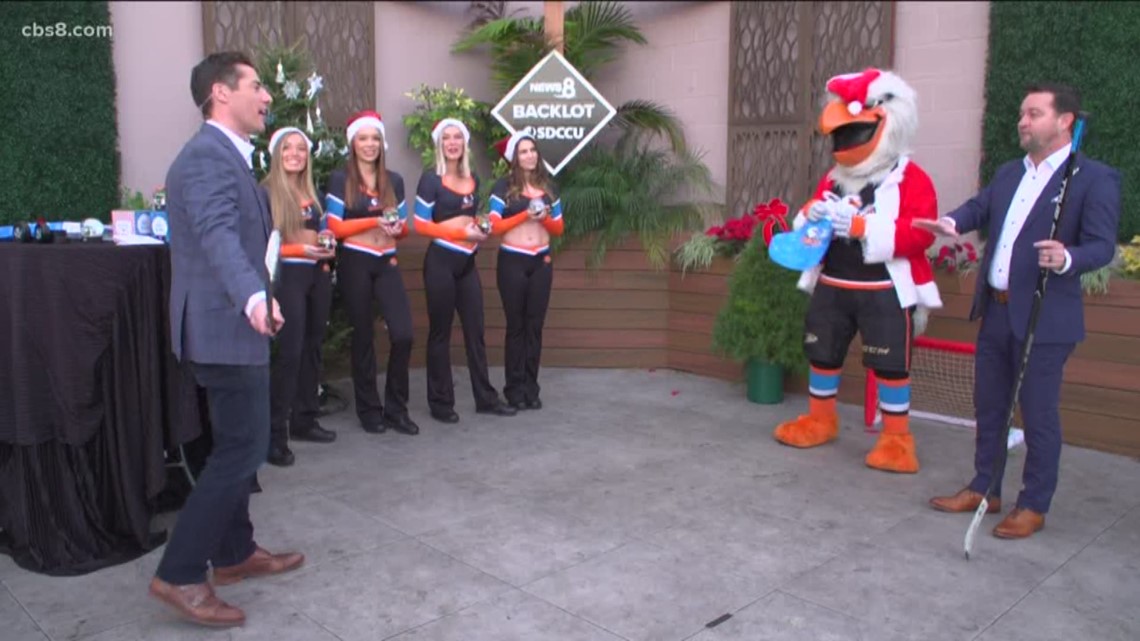 Tailgate with Santa before a San Diego Gulls game | cbs8.com