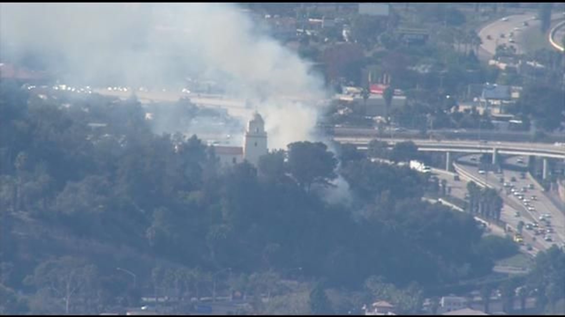 Brush fire ignites in Presidio Park | cbs8.com