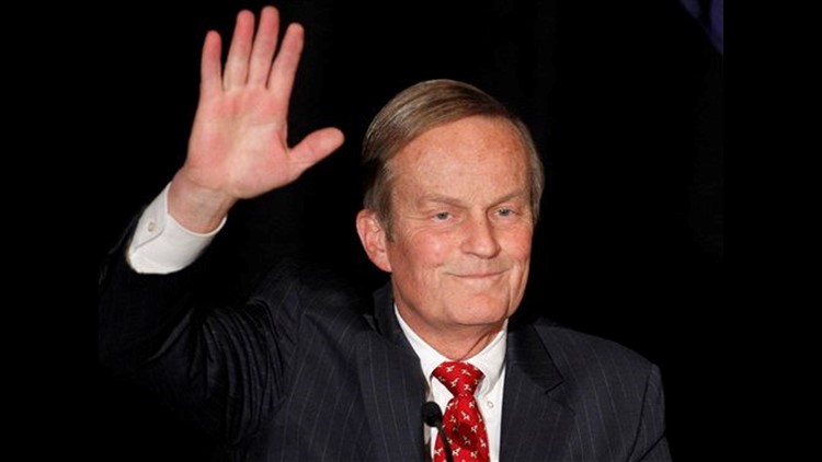 Mo. congressman defies GOP leaders to stay in race | cbs8.com