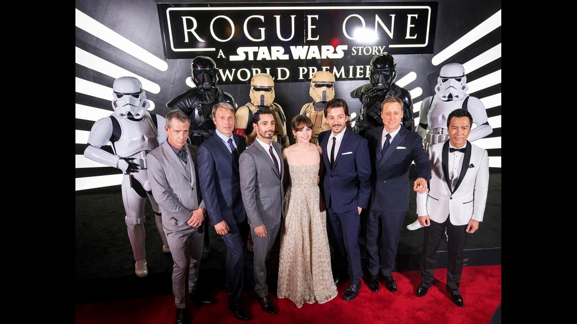 Early audience reactions from 'Rogue One' premiere | cbs8.com