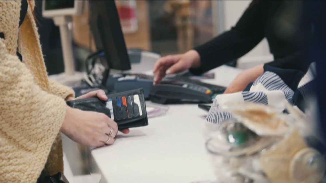 What to know when returning a holiday gift | cbs8.com