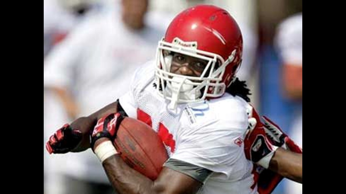 NFL lets players wear Sept. 11 cleats, gloves | cbs8.com