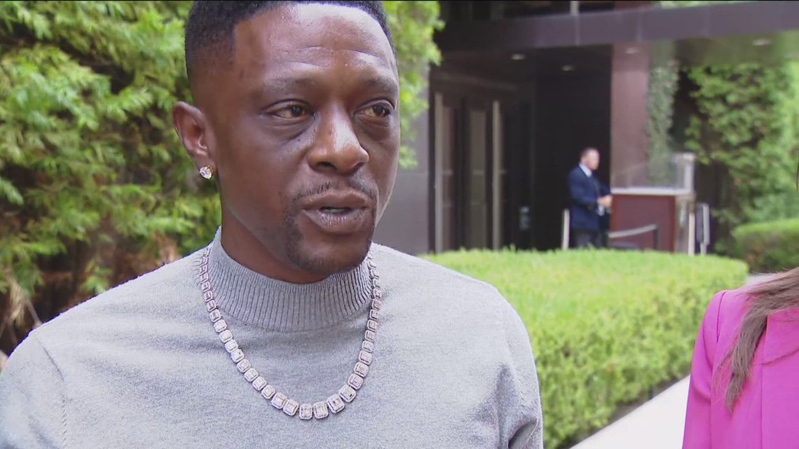 Boosie Badazz pleads guilty to federal gun charge | cbs8.com