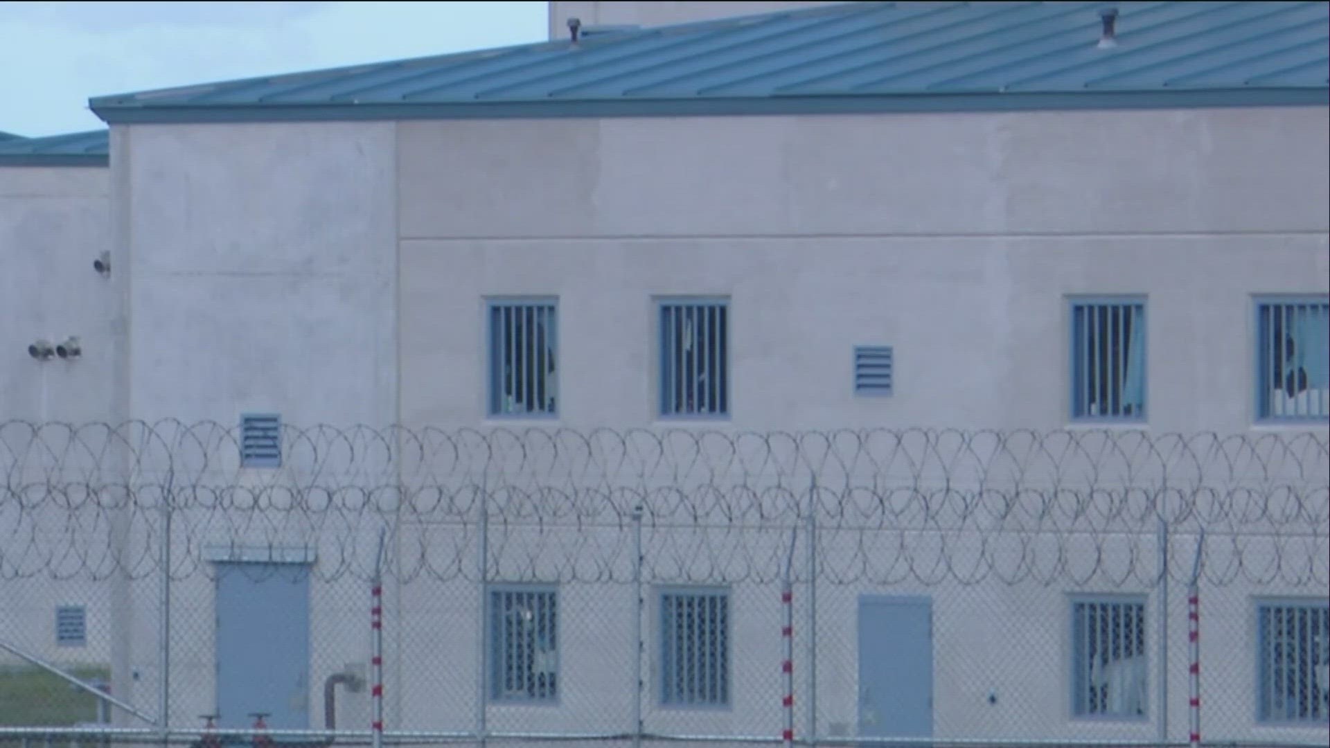 Donovan State Prison running on generators, portable toilets after ...