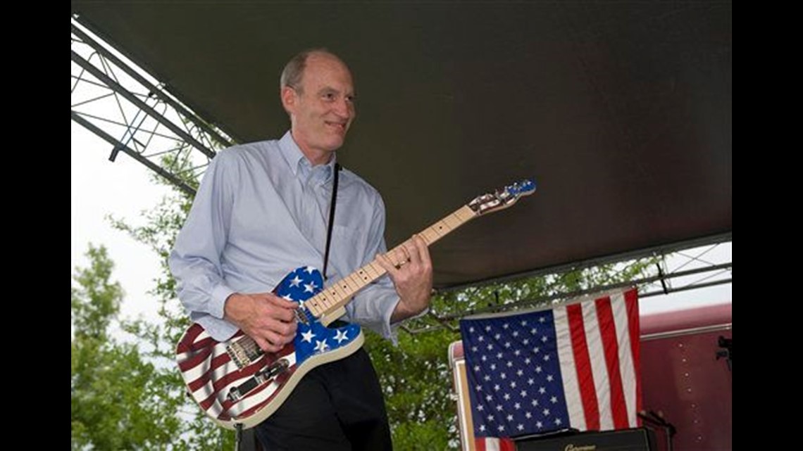 McCotter officially announces White House run | cbs8.com