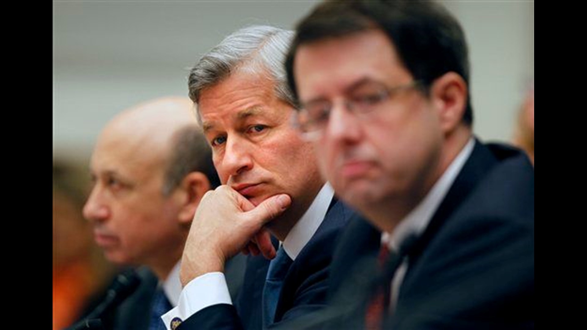 JPMorgan exec expected to resign, AP source says | cbs8.com
