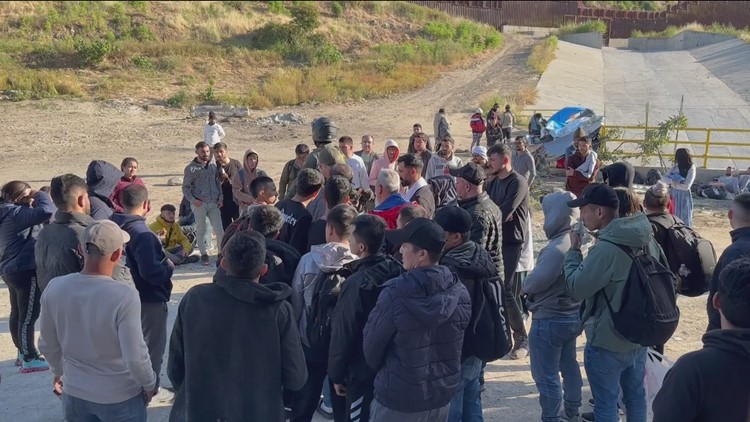 Mexicans Crossing The Border Illegally