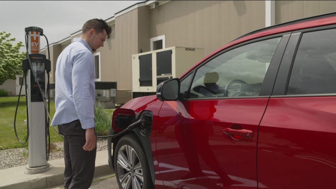 City of San Diego to install hundreds of EV charging stations | cbs8.com