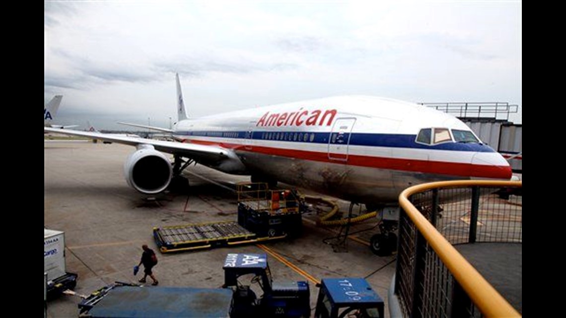American orders 460 new planes from Boeing, Airbus | cbs8.com