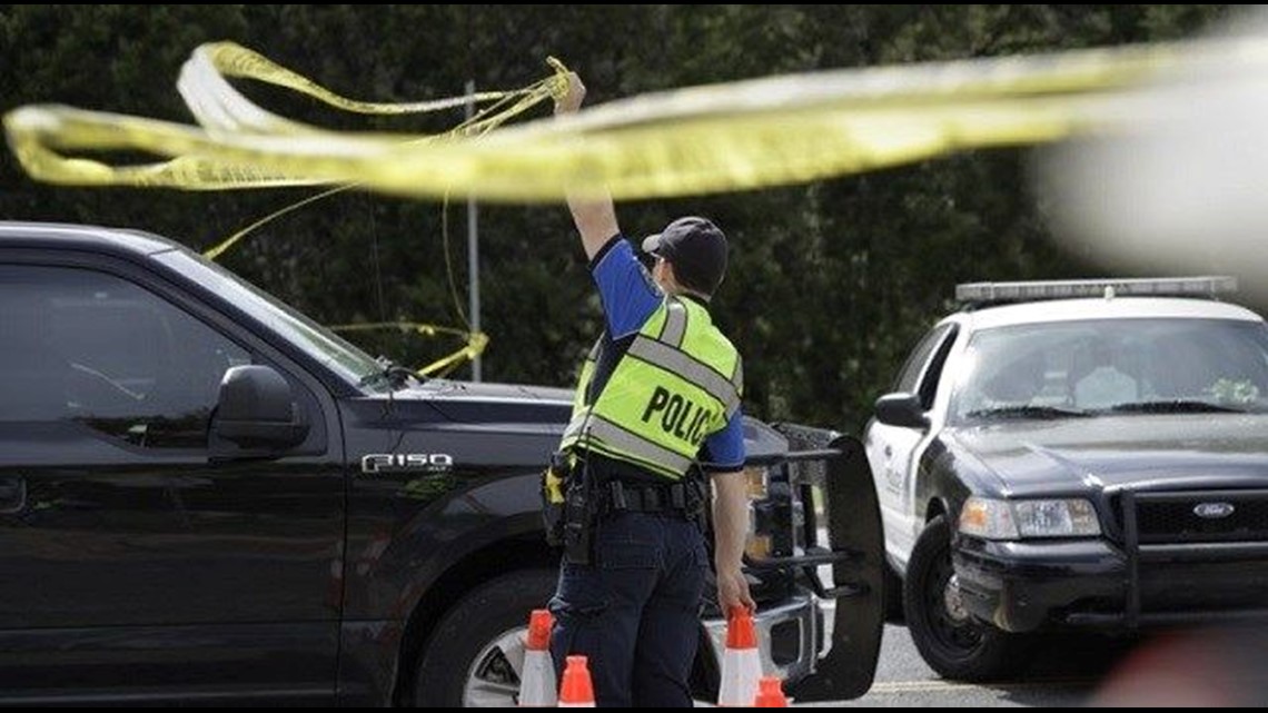 Package bomb explodes in Texas, this time at shipping center | cbs8.com