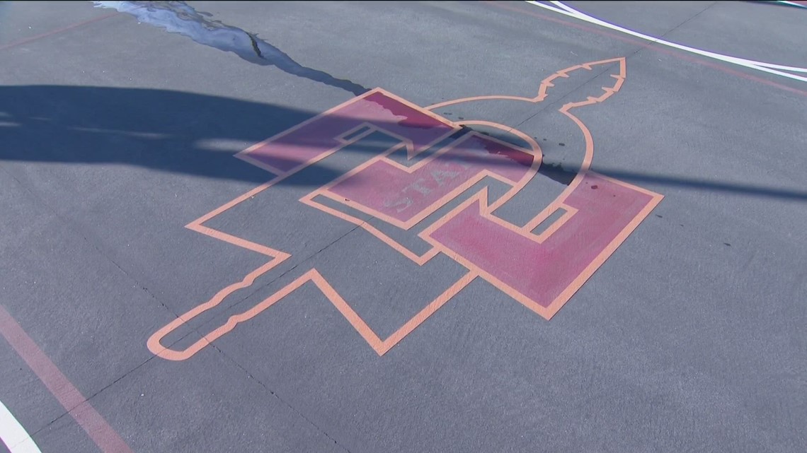 SDSU fans charter flight to Houston for historic NCAA Final Four | cbs8.com