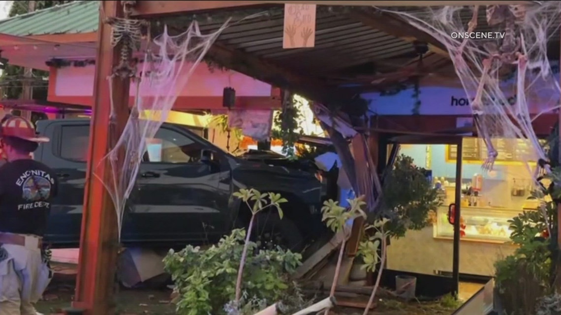 Child pinned under truck in Encinitas crash | cbs8.com